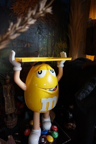 Vintage M&M store display advertising object, Mr Peanut, from the 80s Pop Art