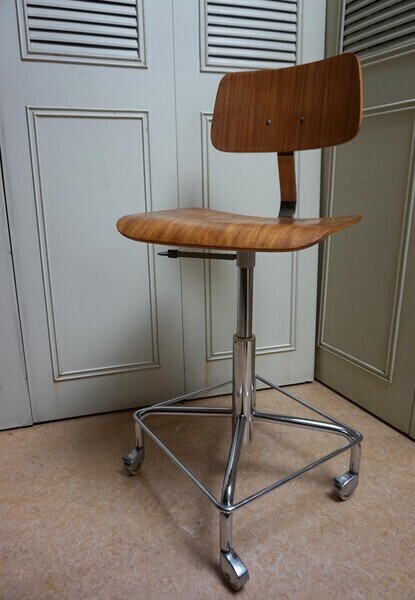 Vintage plywood doktersstoel, architectenstoel